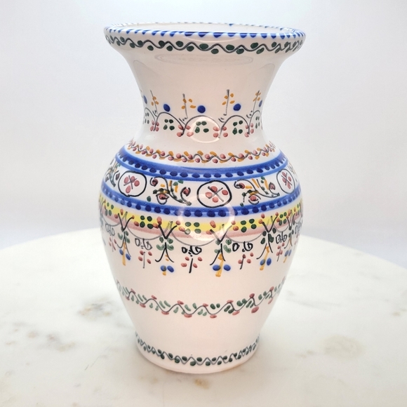 Cruz | Accents | Cruz P Arzobispo Vintage Hand Painted Pottery Vase ...